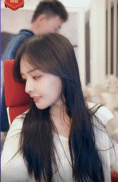 鱼闪闪家有男人，羊总出面认领？ - 歪阅